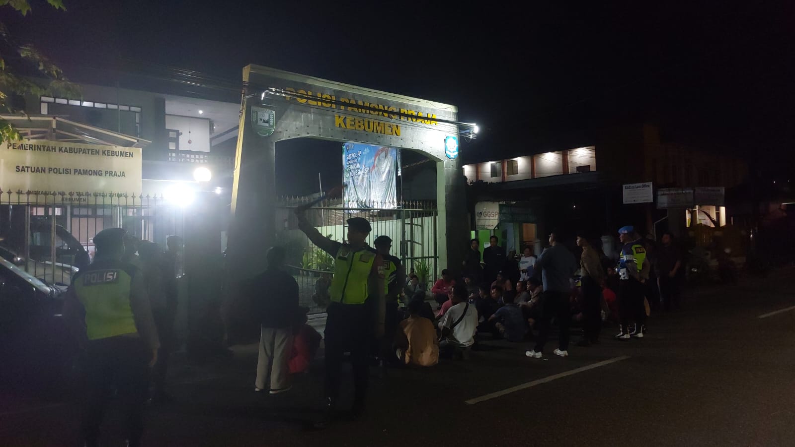 PKL Minta Kembali Barang Sitaan, Satpol PP Kebumen: Lokasi Dilarang ...