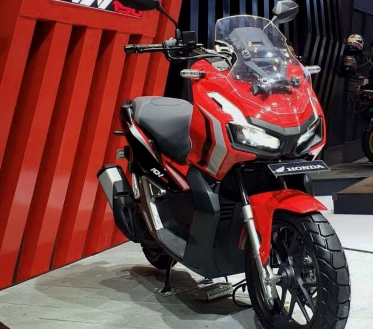 Motor Honda ADV 160 2025, Memadukan Gaya Urban dengan Performa Tinggi ...