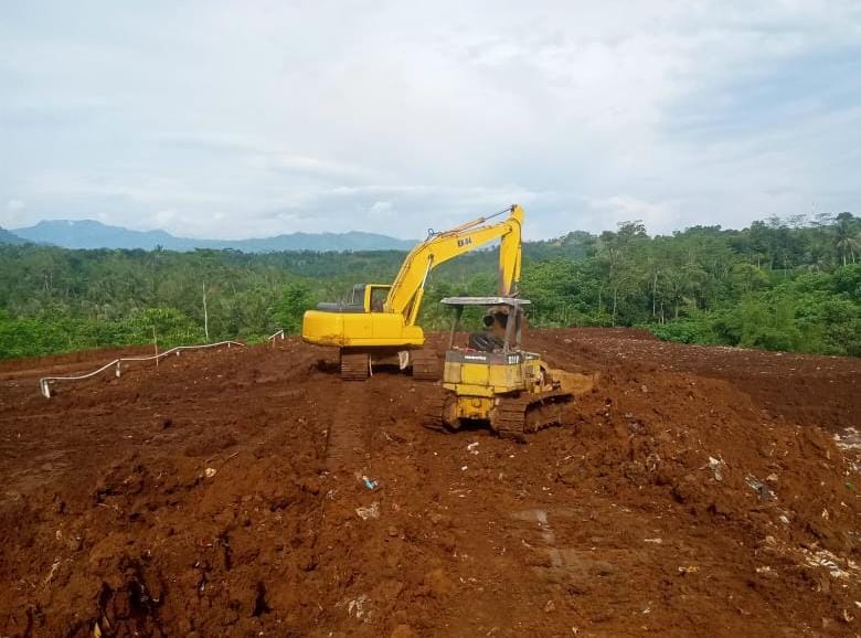 Pembangunan Separuh Landfill 2 TPA Kalipancur Purbalingga Butuh ...