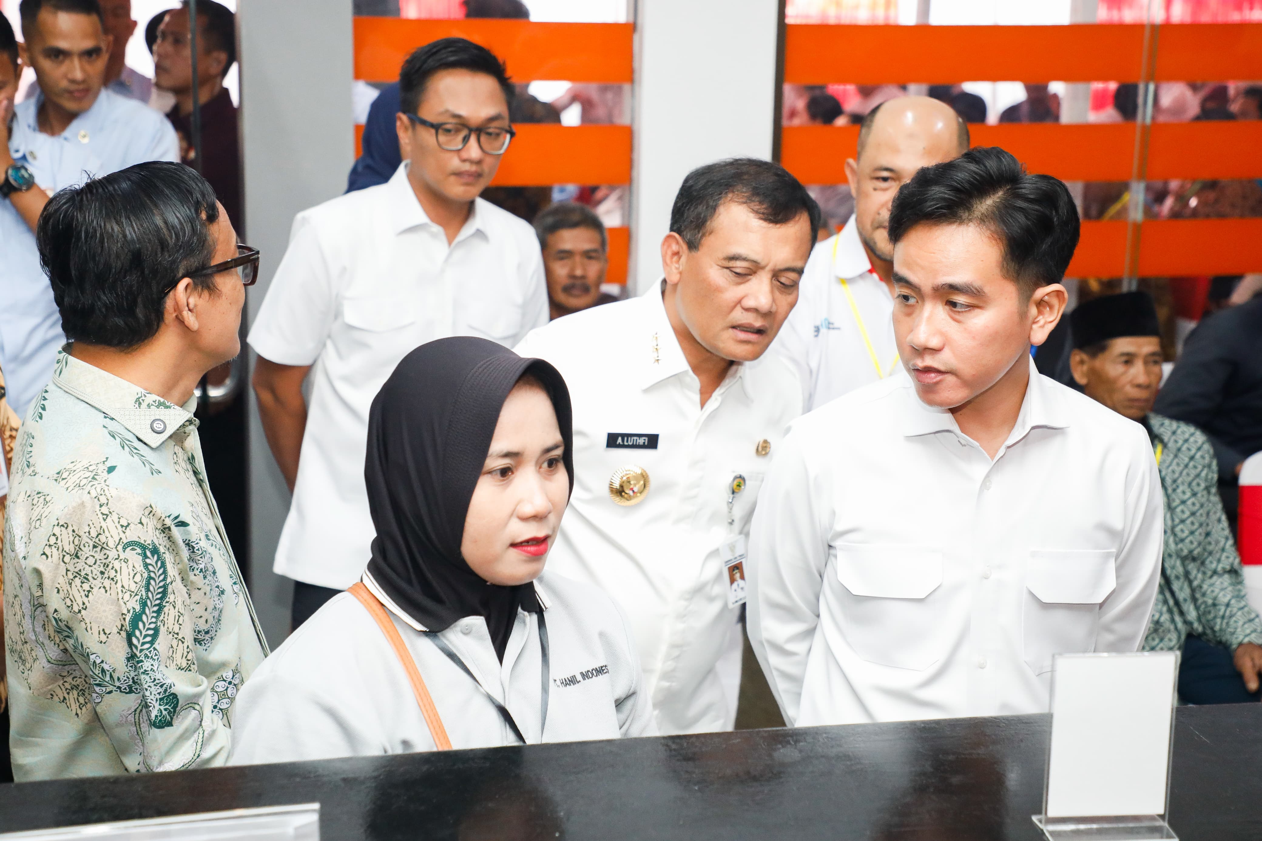 436.986 Pekerja Jawa Tengah Sudah Terima Bantuan Subsidi Upah, Ahmad ...