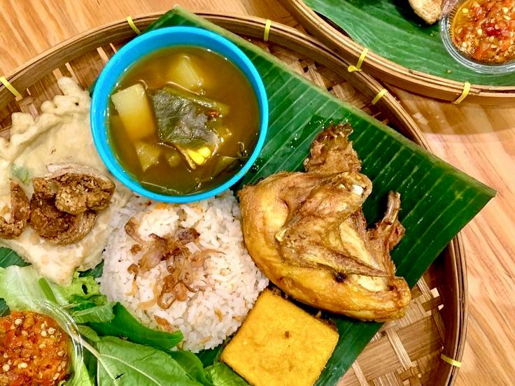 Paket Nasi Liwet Komplit dengan Lauk Jadi Menu Baru Waroeng SS Purwokerto