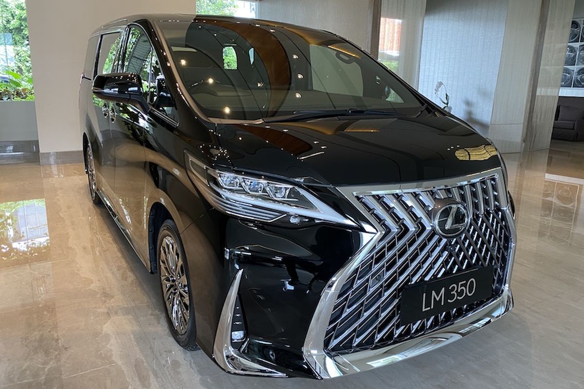 Berapa Harga Lexus LM350 di Indonesia? Ini Rinciannya