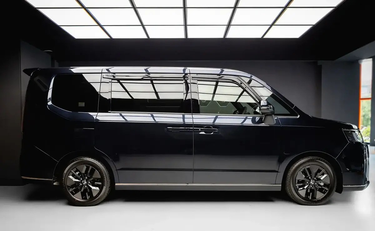 Honda StepWGN e:HEV, MPV Hybrid Premium yang Siap Masuk Indonesia. Simak Spesifikasi dan Fiturnya