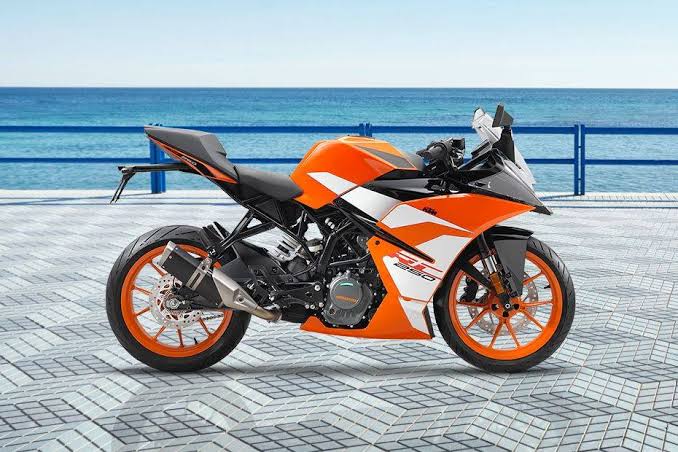 165 Km/Jam Tanpa Drama! Spesifikasi dan Harga Motor KTM RC 250 Buat ...
