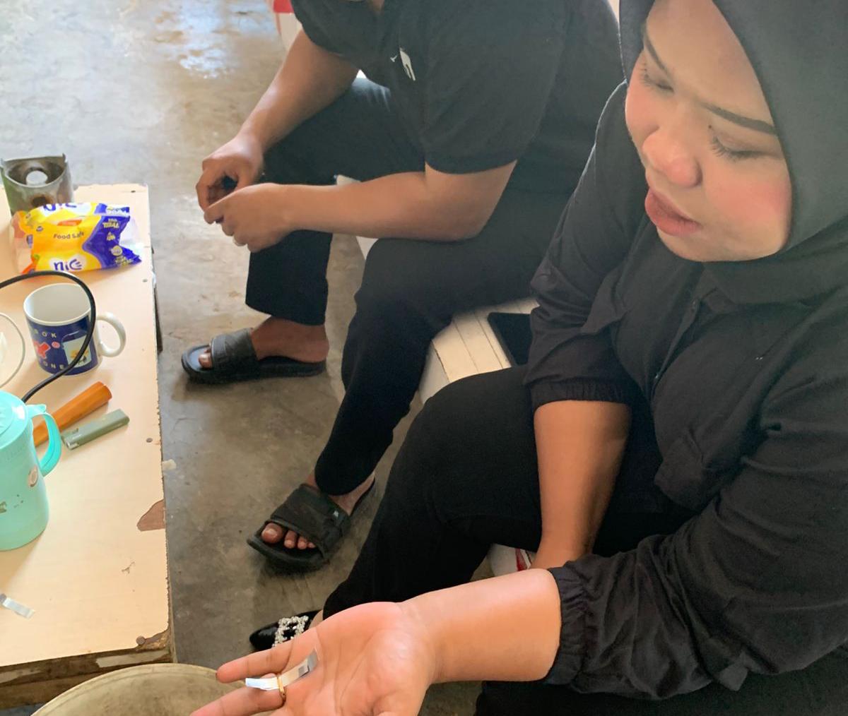 Tak Bisa Lepaskan Cincin Emas dari Jari, Warga Kejobong Minta Bantuan ...
