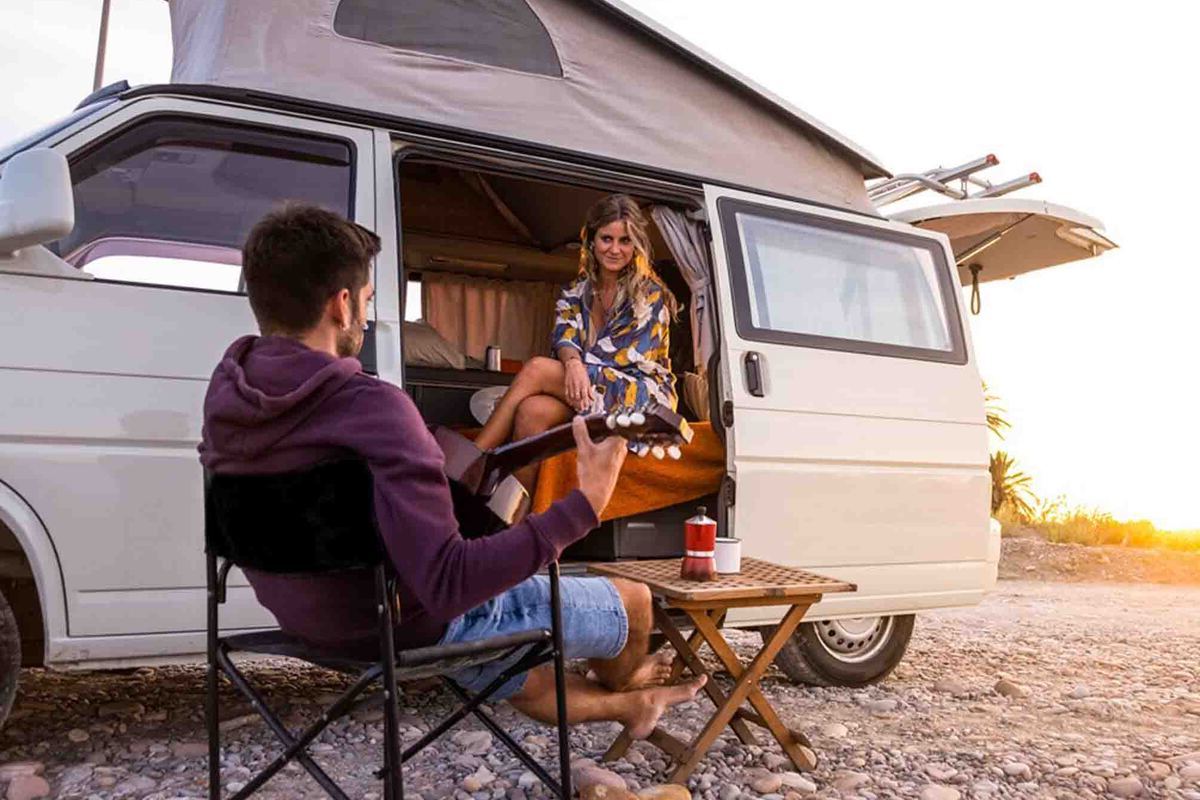 10 Pilihan Mobil Campervan Keren yang Cocok untuk Kemah dengan Pasangan ...