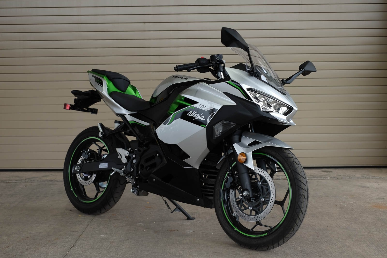 Ninja E-1, Motor Sport Listrik Pertama dari Kawasaki Bakal Masuk ...