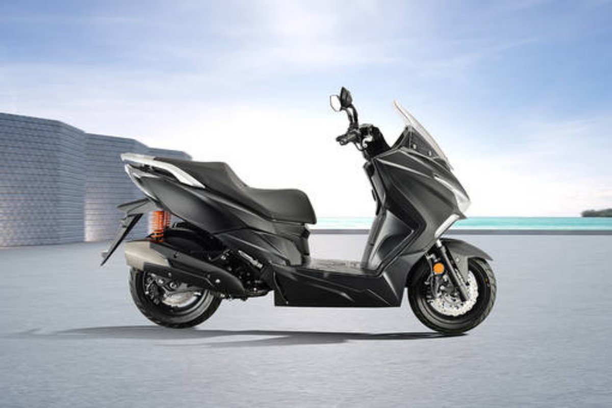 Motor Matic Baru 250 cc Lebih Murah Rp 17 Jutaan Dibanding Yamaha XMAX